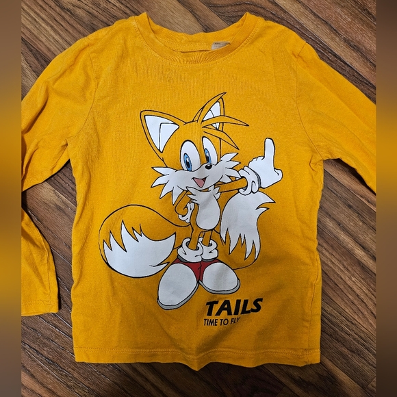 H&M | Shirts & Tops | Sonic And Tails Shirt | Poshmark